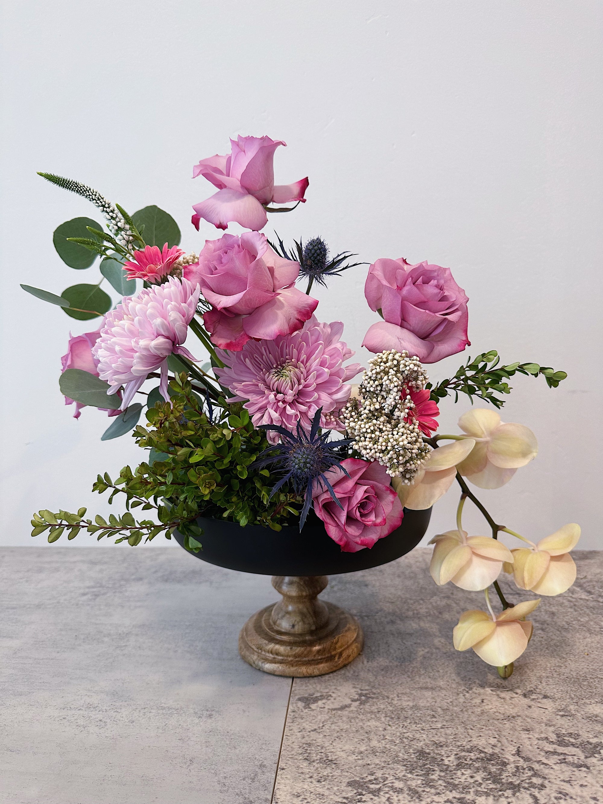 Handcrafted Cocktails and Florals – Sips & Stems